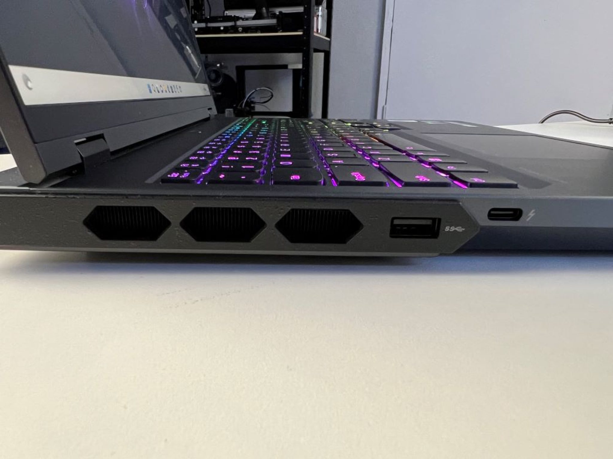 Legion Pro 7i Gen8 Gaming Laptop(i9 13900HX + RTX 4080) Review