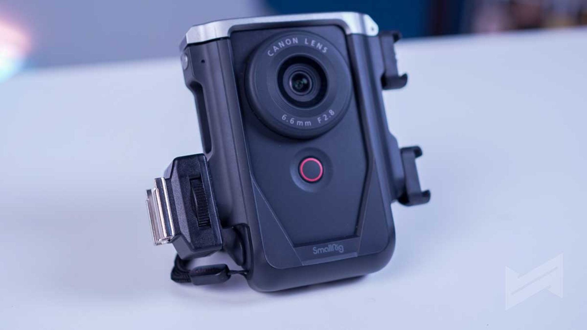 Canon PowerShot V10 Review: Fit for new content creators