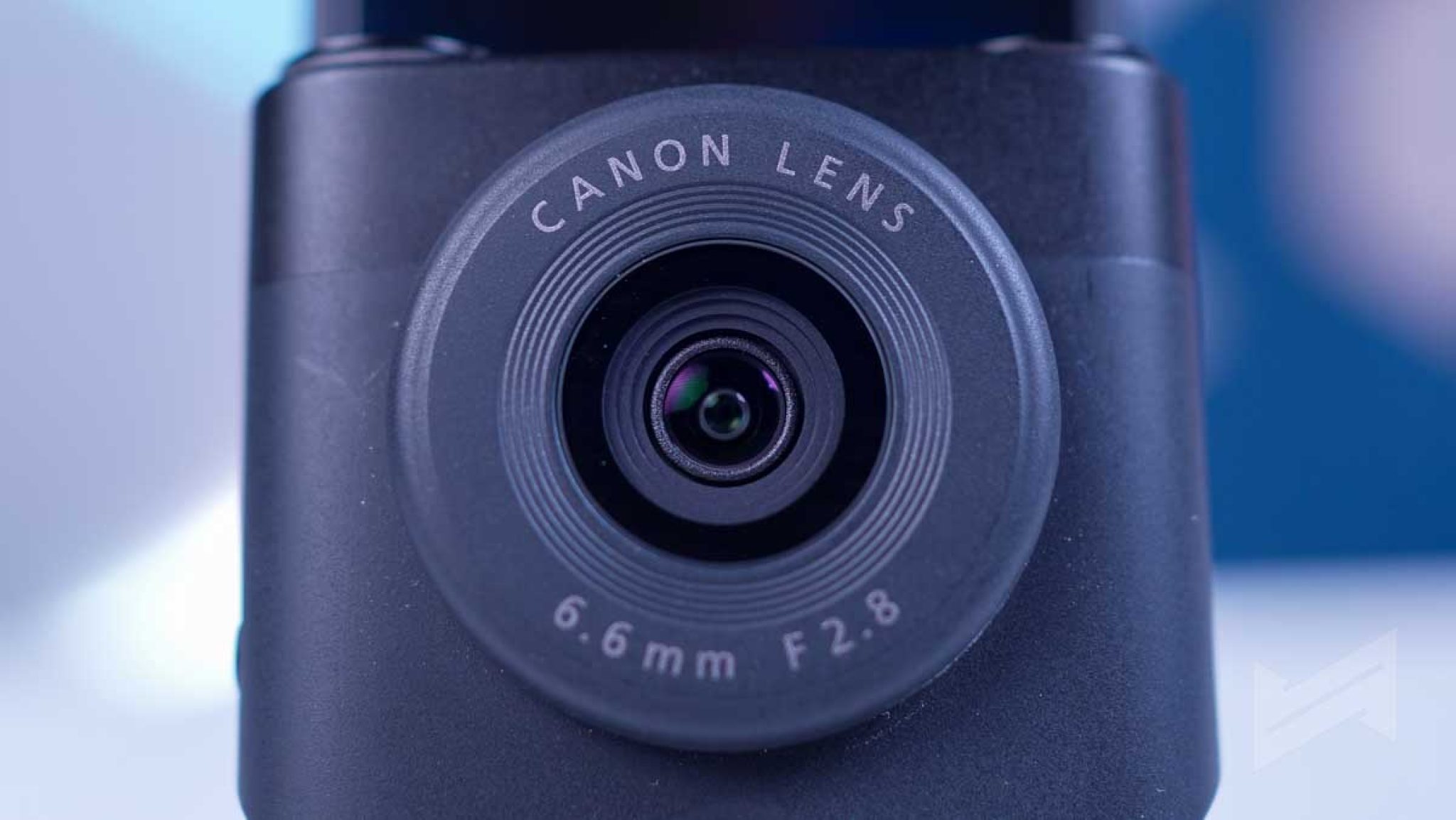Canon PowerShot V10 Review: Fit for new content creators