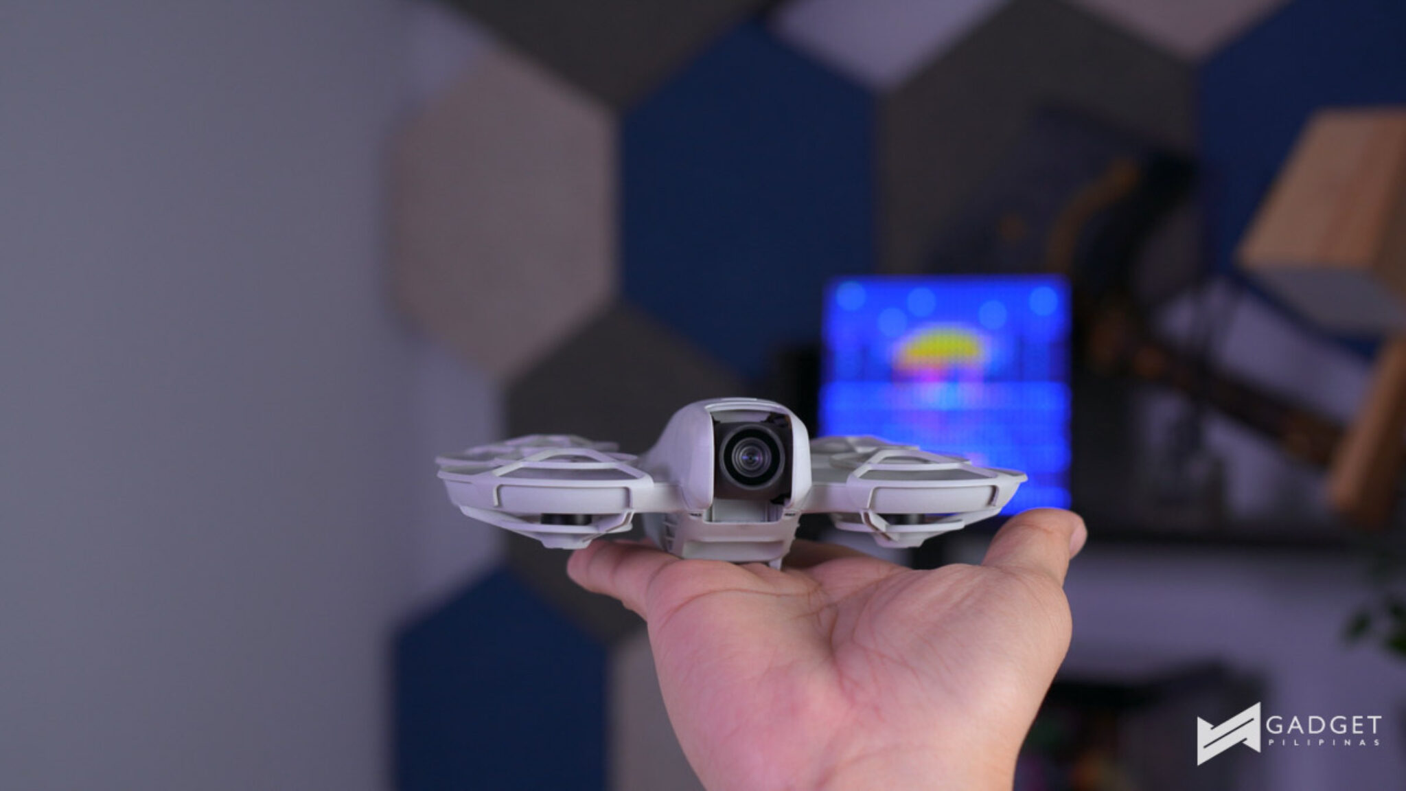 DJI Neo Review: The Ultimate Pocket-Sized Drone for Vloggers and Travelers