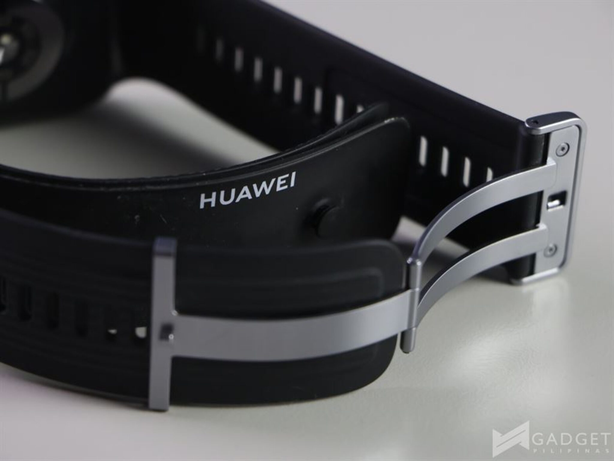 HUAWEI WATCH D2 Review