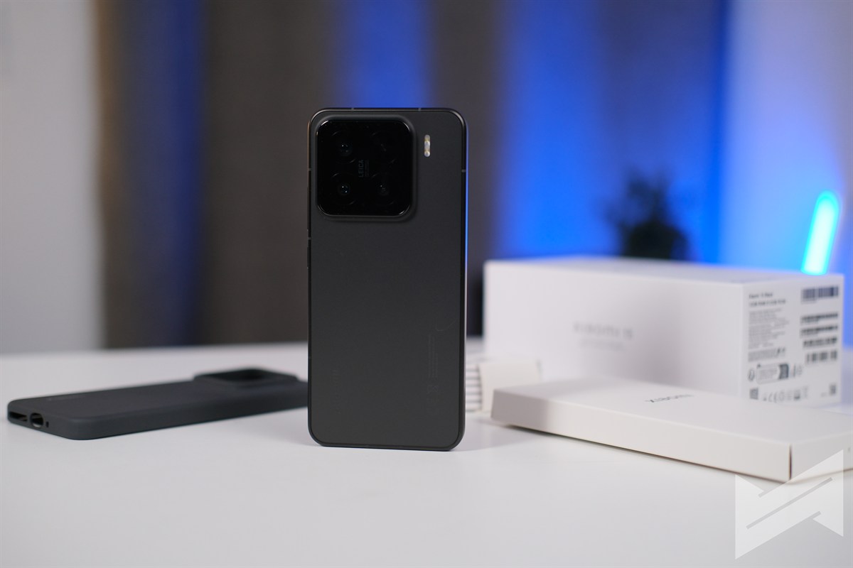 Xiaomi 15: Compact in Size, Big in Camera Features