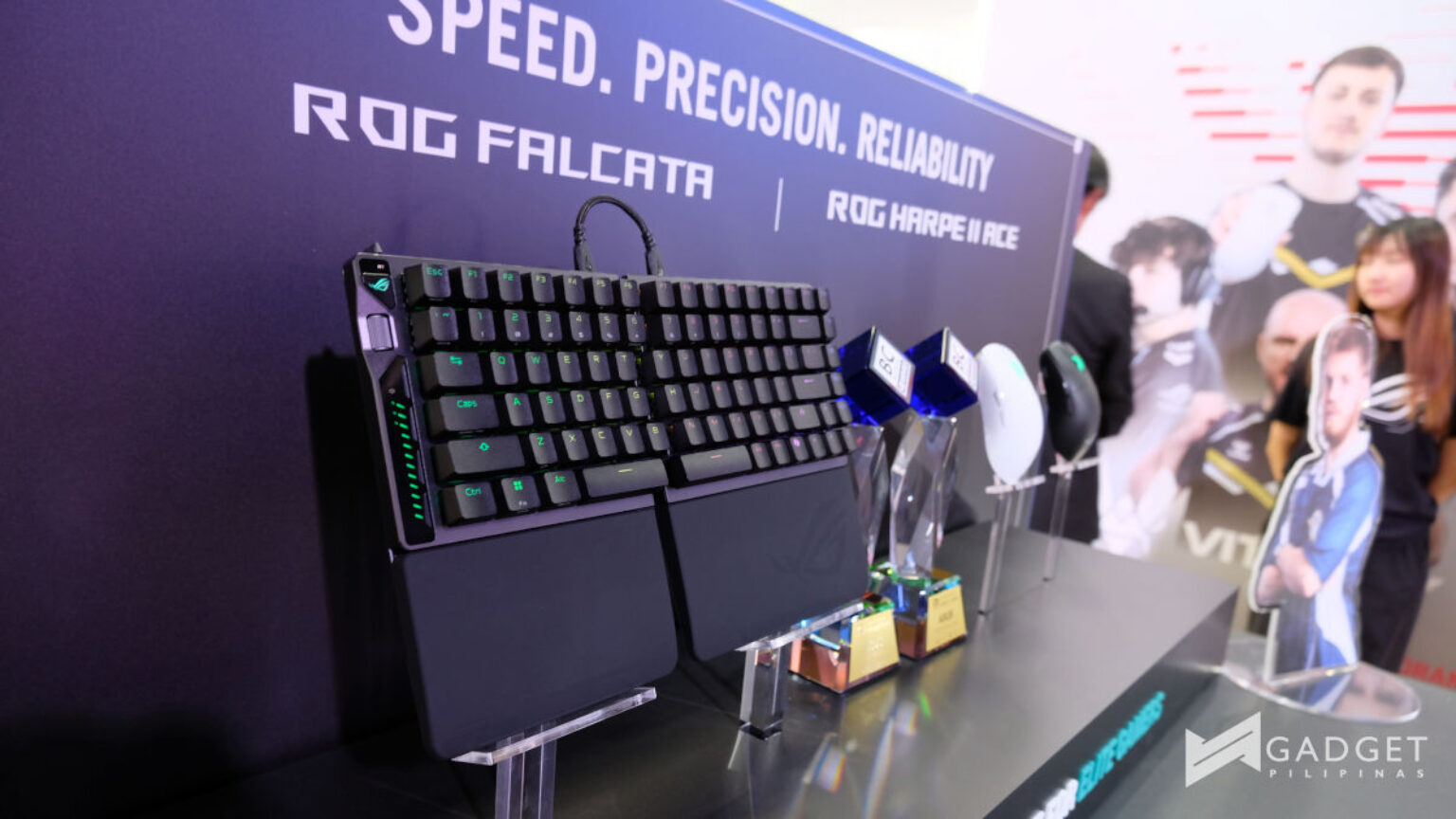 ROG Falcata, ROG Harpe II Ace, and More Launched at ‘The ROG Lab’ at ...