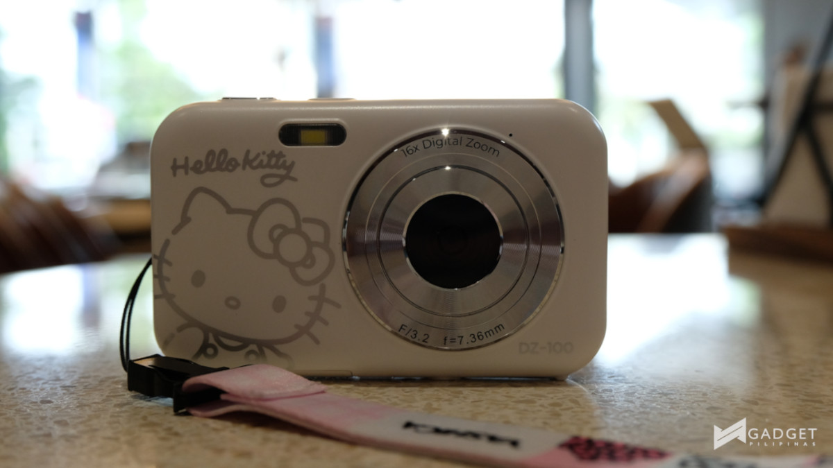 A Digital Camera Experience in 2025 with the Yashica x Hello Kitty DZ-100