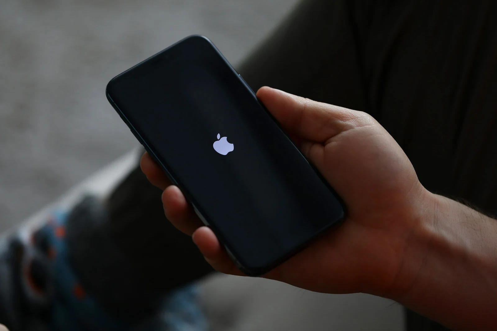 iPhone 14 and 15 Series Users' Free Satellite Communication Feature ...